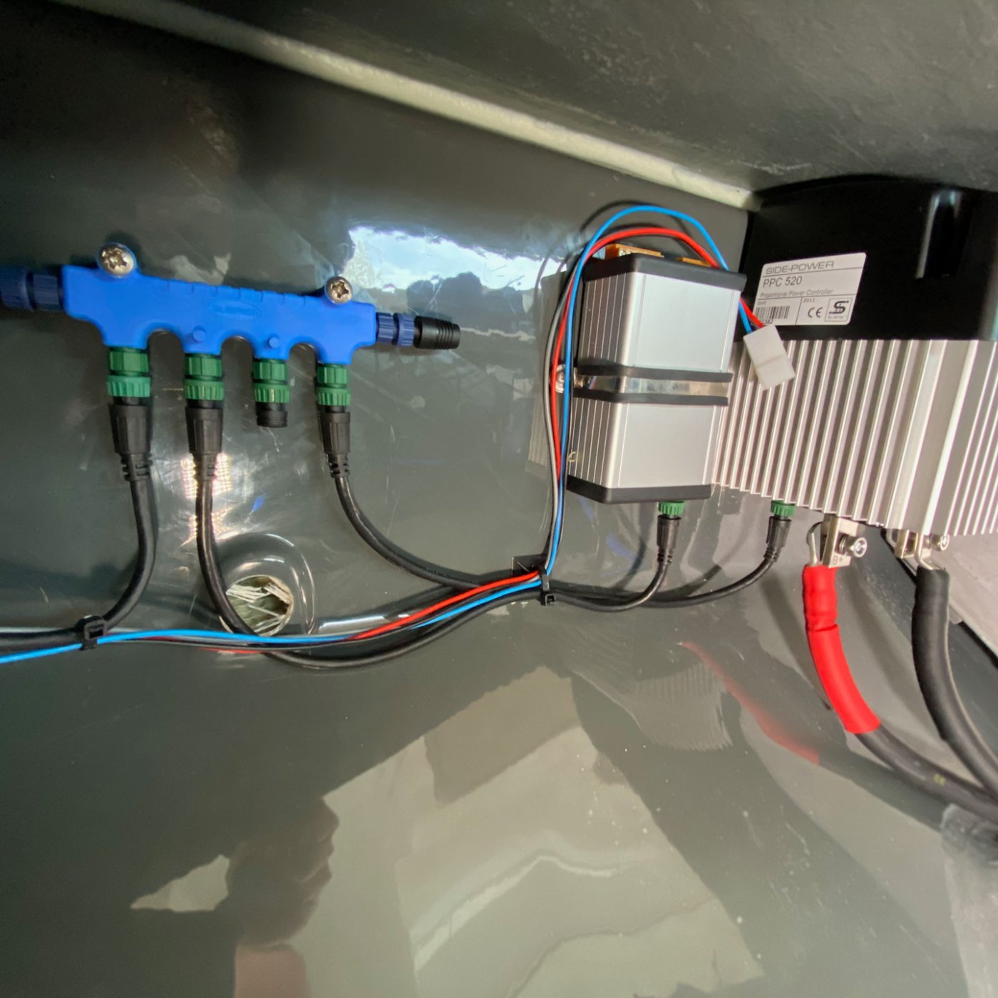 S-Link™ 4-Port T-connector - Sleipner Group